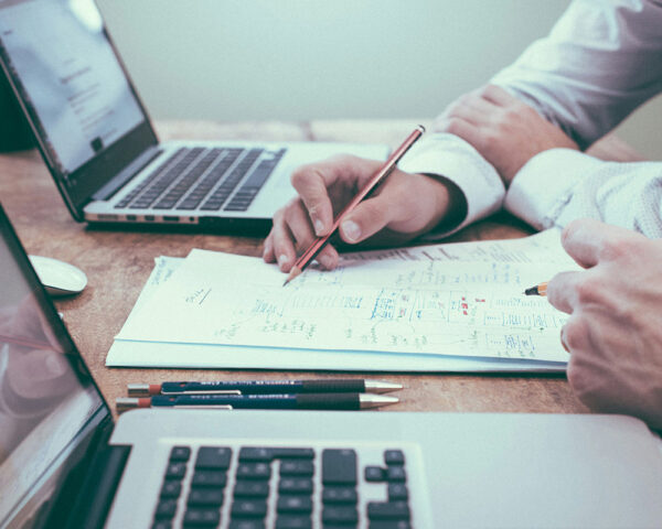 ATS Reporting & Analytics with Custom Dashboard - Reach ATS